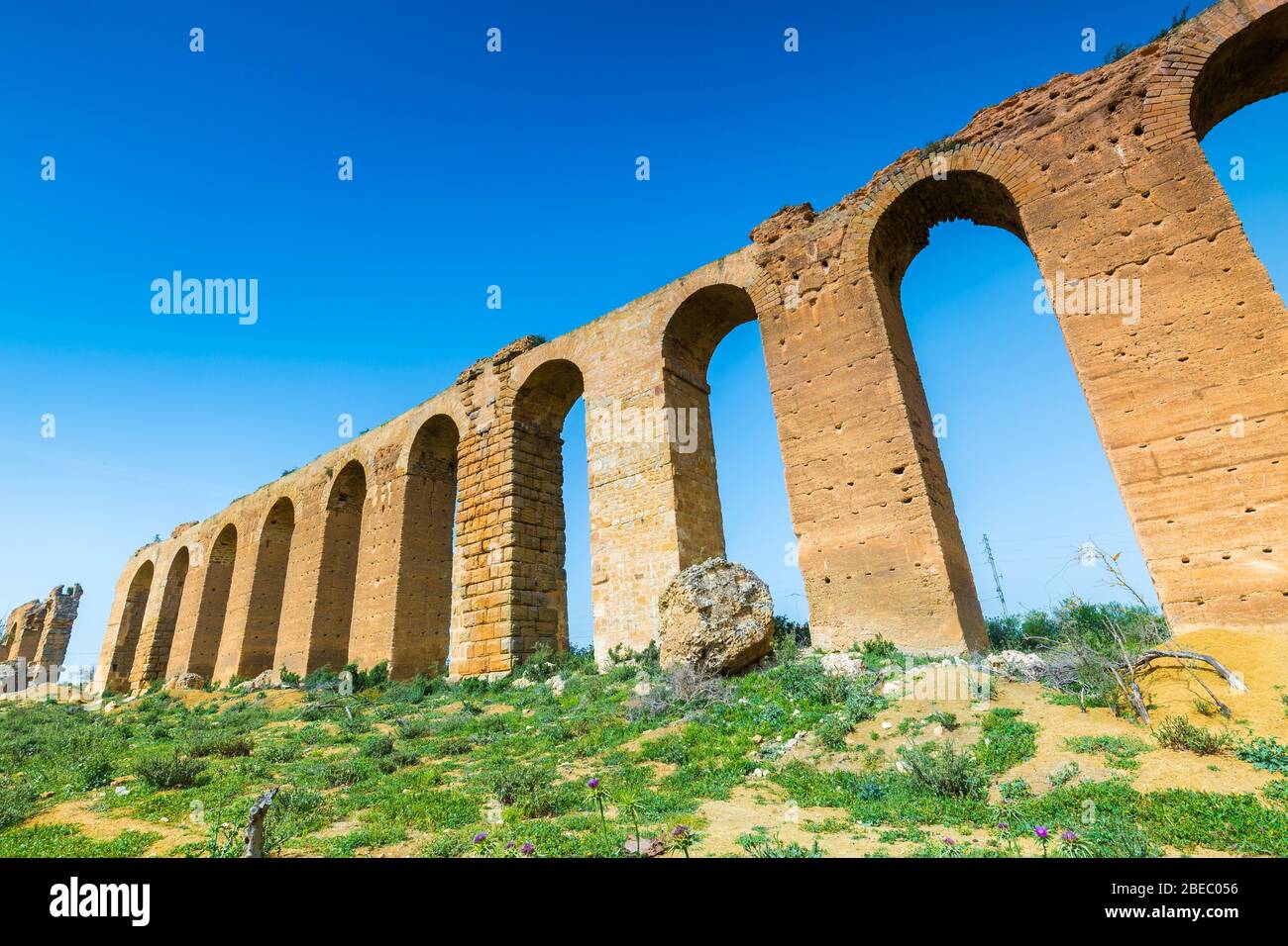 Roman civil architecture hi-res stock photography and images - Alamy