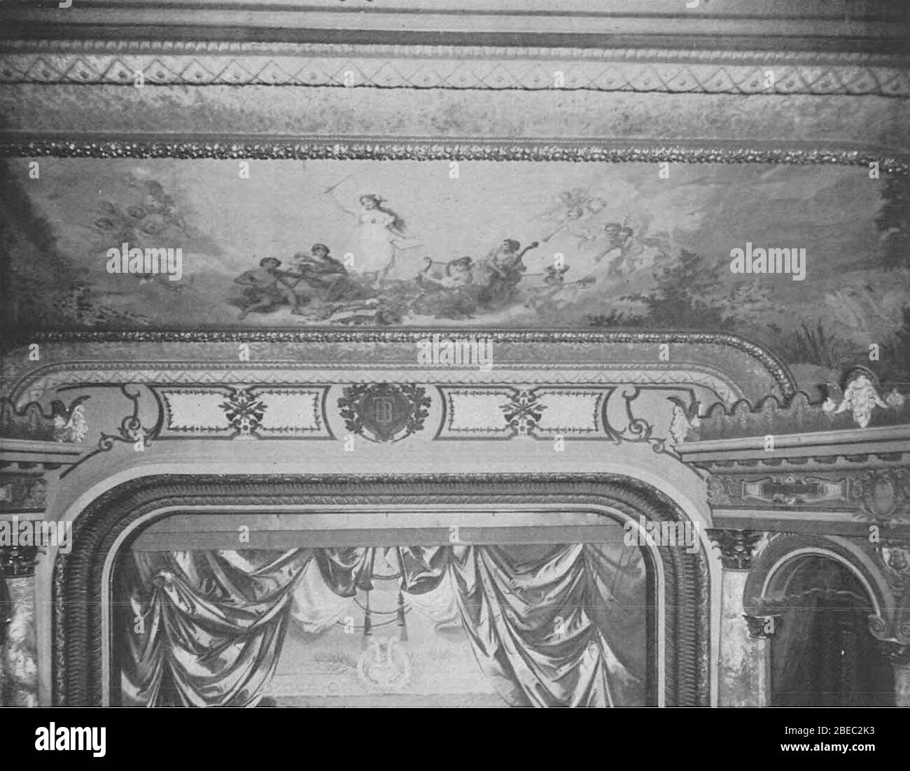 Proscenium Arch Example Sentence at Andre Crozier blog