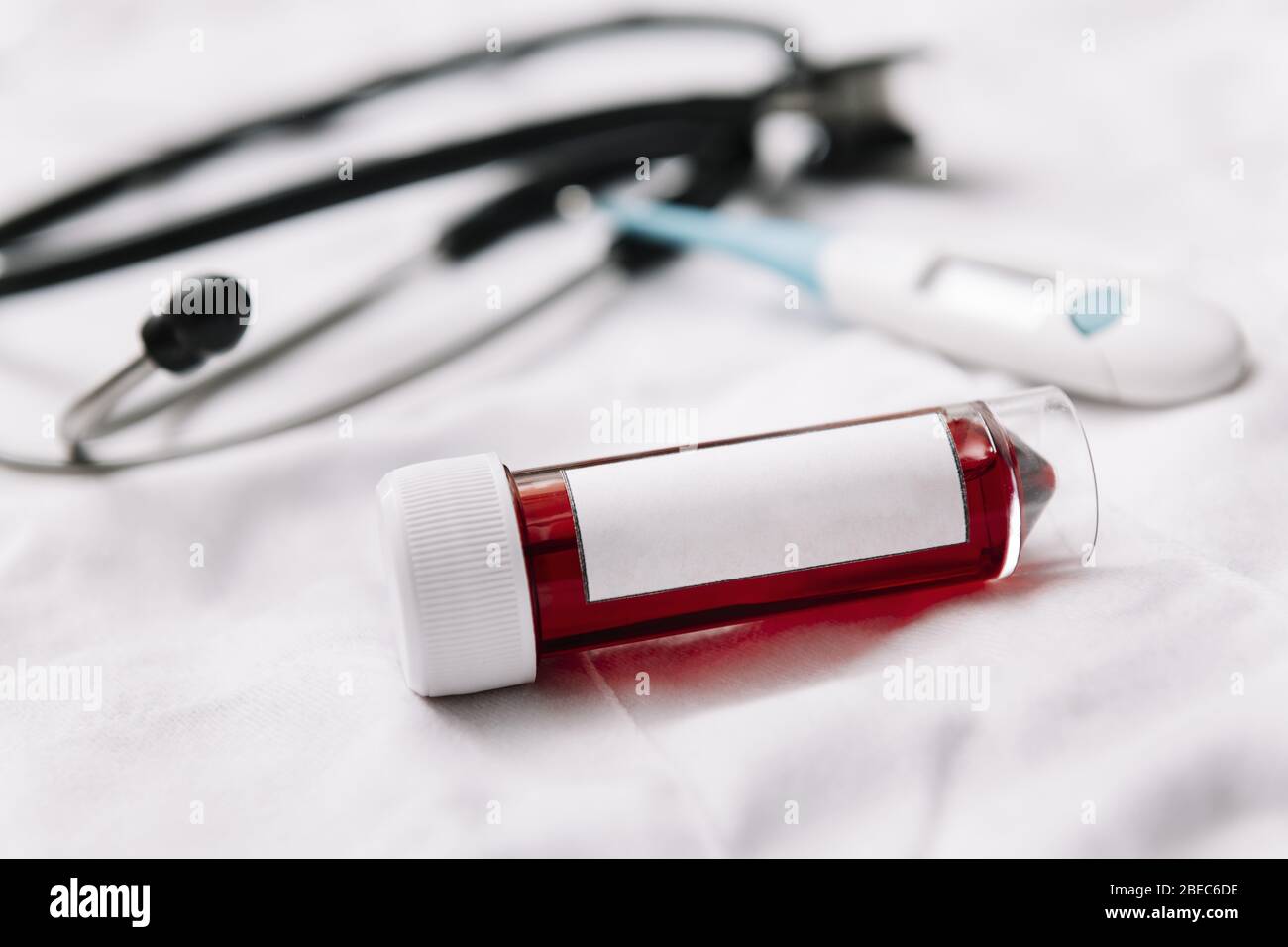 Test tube blood blank label hi-res stock photography and images - Alamy