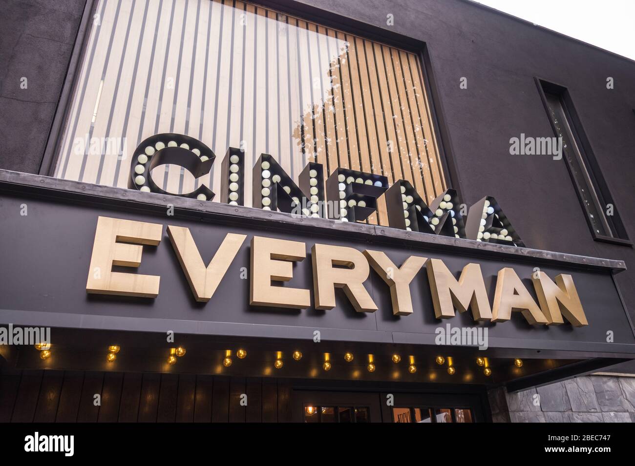 Maida vale london october hi-res stock photography and images - Alamy