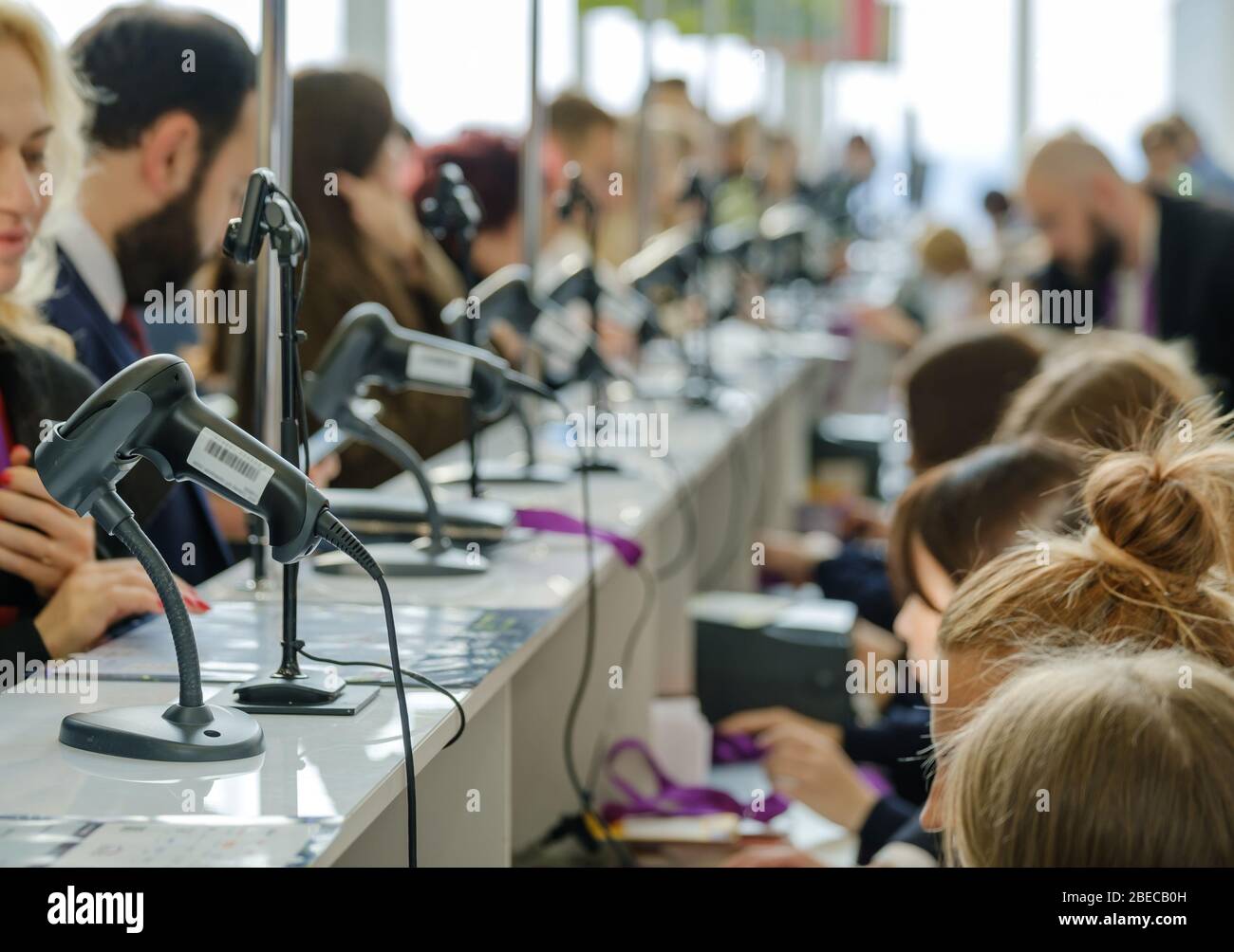 Visitor registration desk hi-res stock photography and images - Alamy