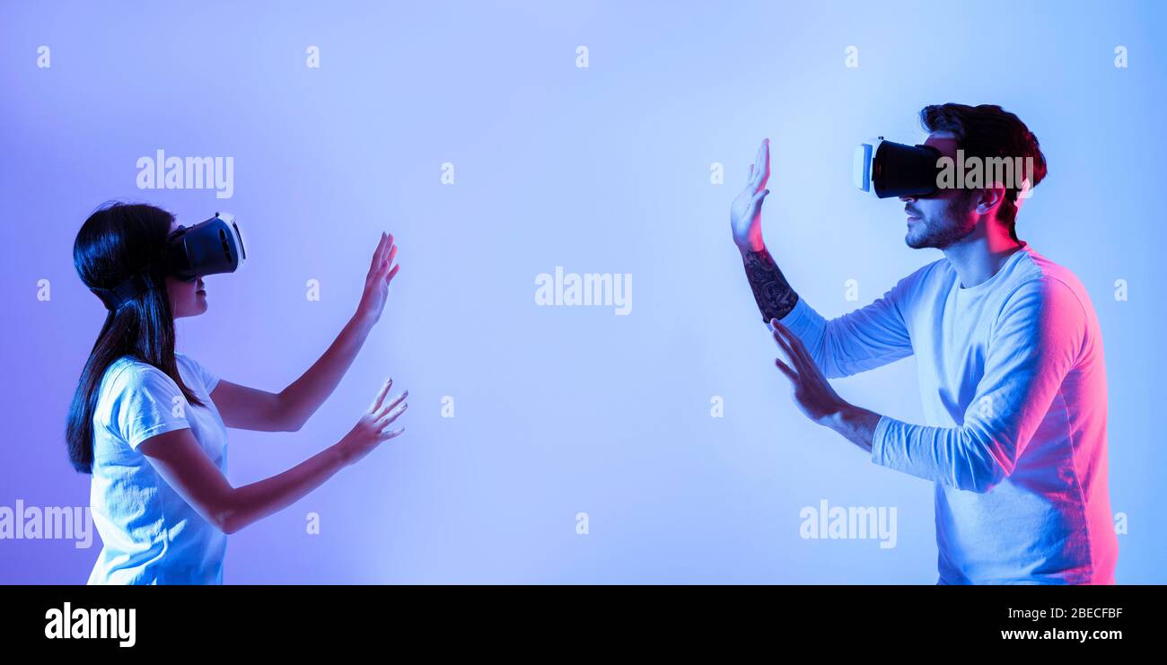 Beautiful woman virtual reality in hi-res stock photography and images ...