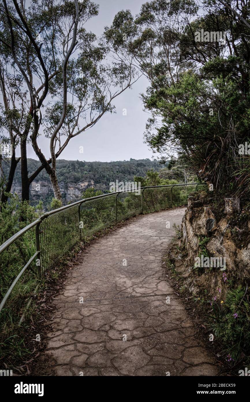 Pathway in the mountains hi-res stock photography and images - Alamy