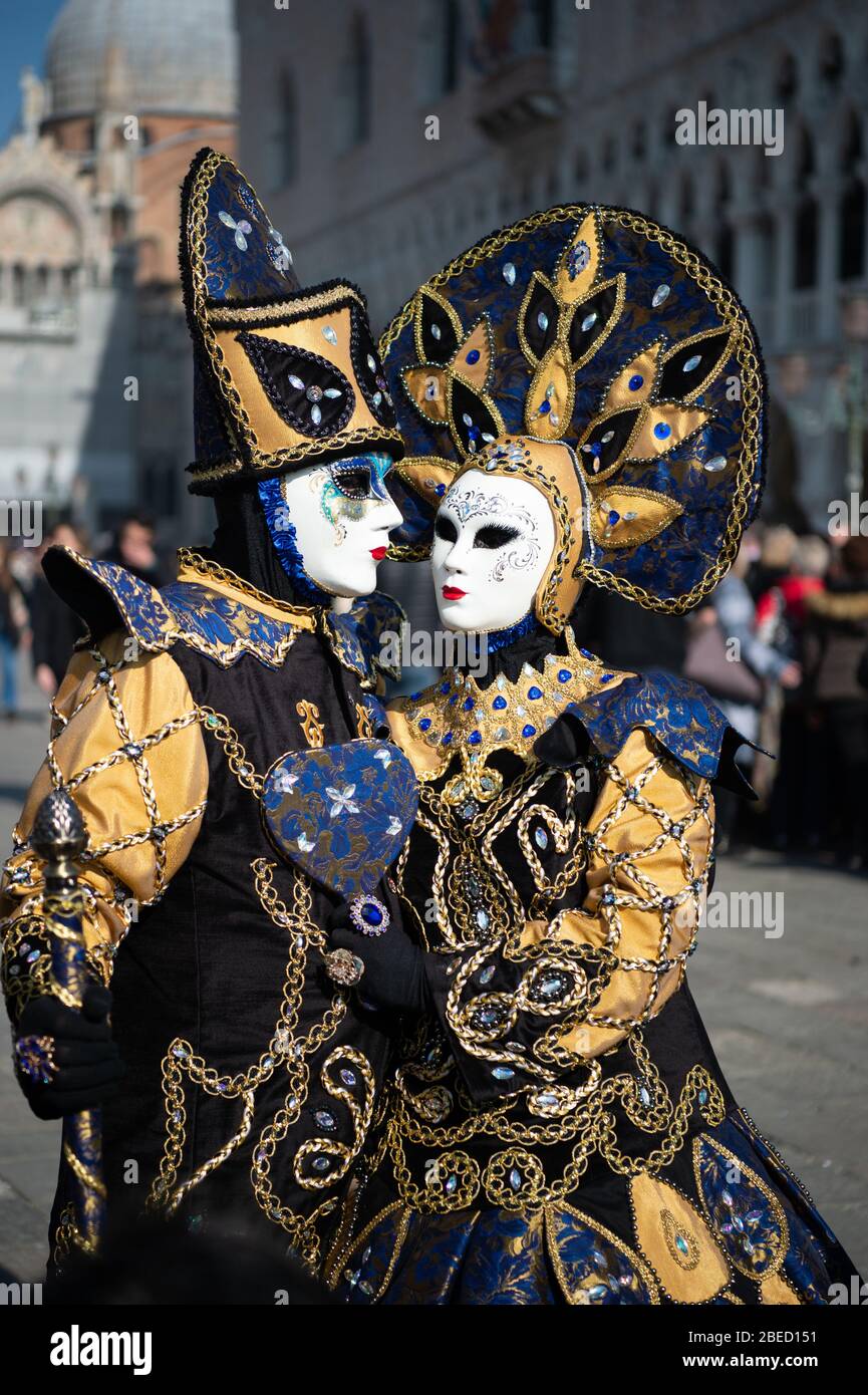 Masquerade people hi-res stock photography and images - Alamy