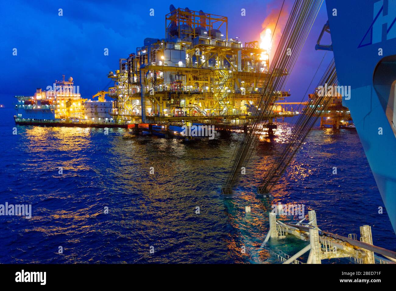Offshore nigeria hi-res stock photography and images - Alamy