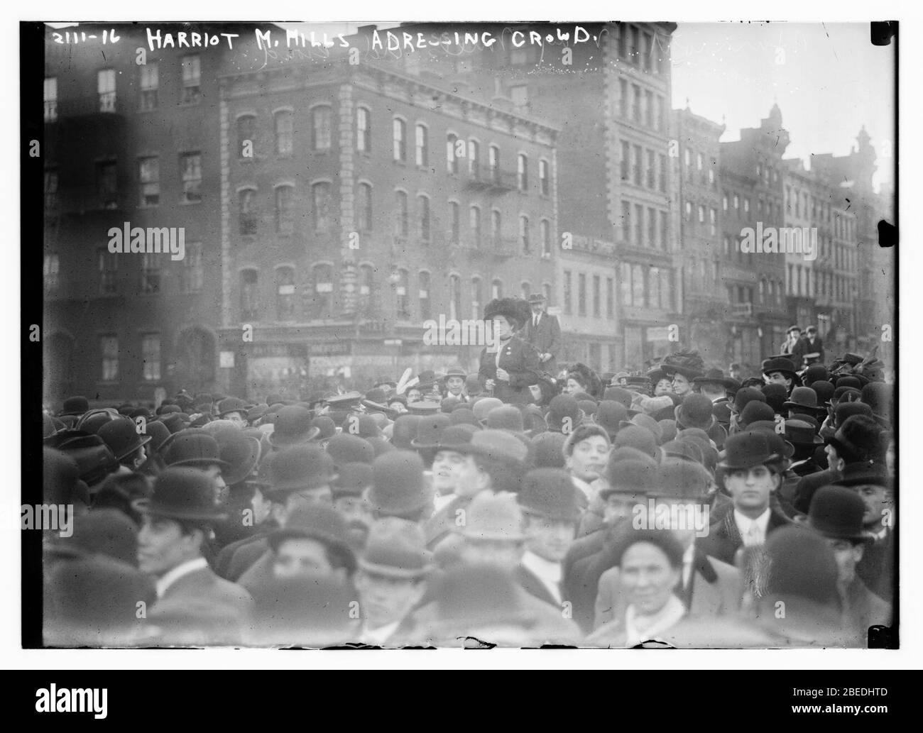 Addressing crowd hi-res stock photography and images - Alamy