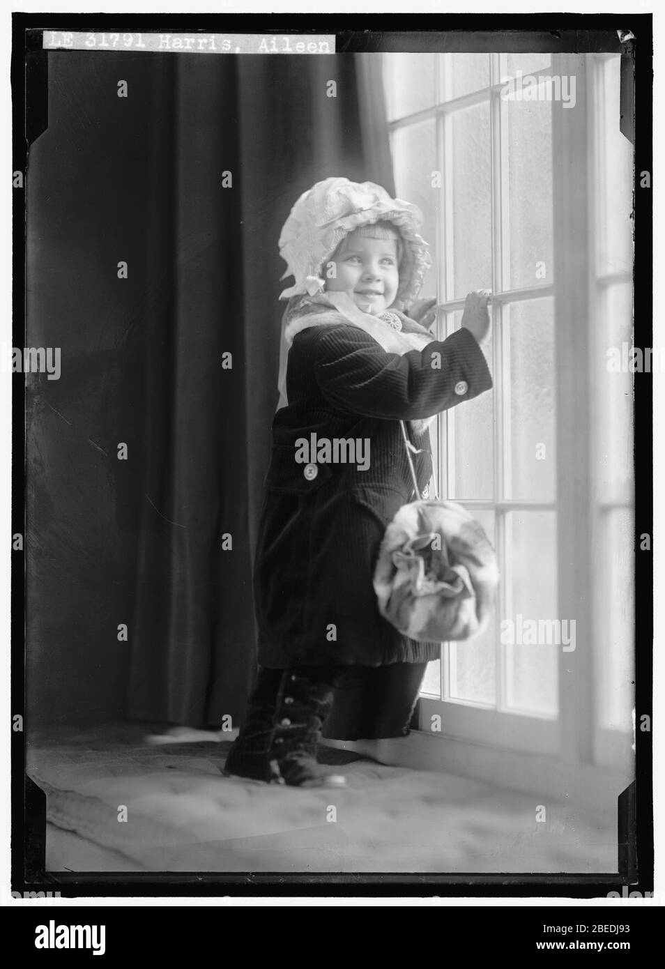 HARRIS, AILEEN. CHILD. PORTRAIT Stock Photo - Alamy