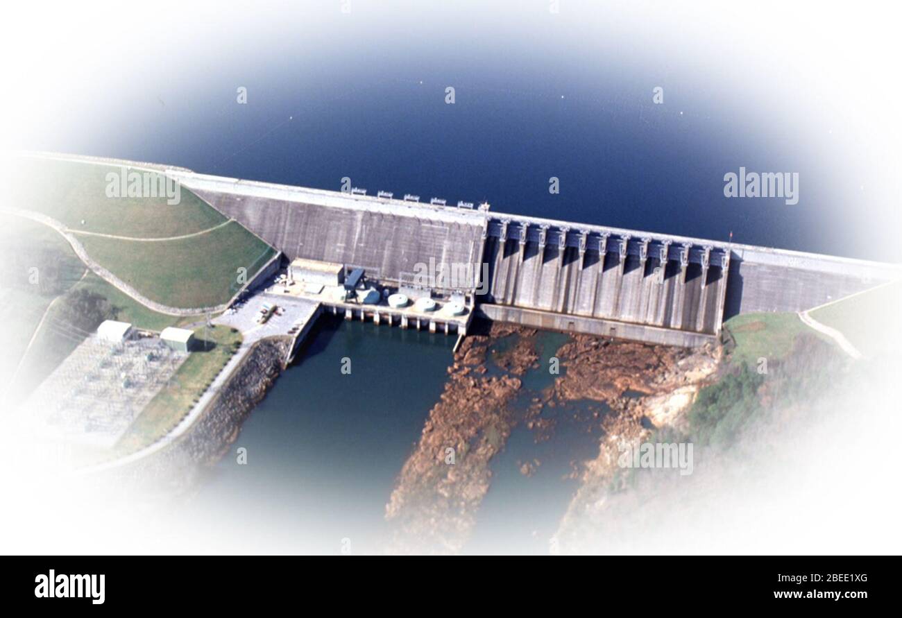 Hartwell dam hi-res stock photography and images - Alamy