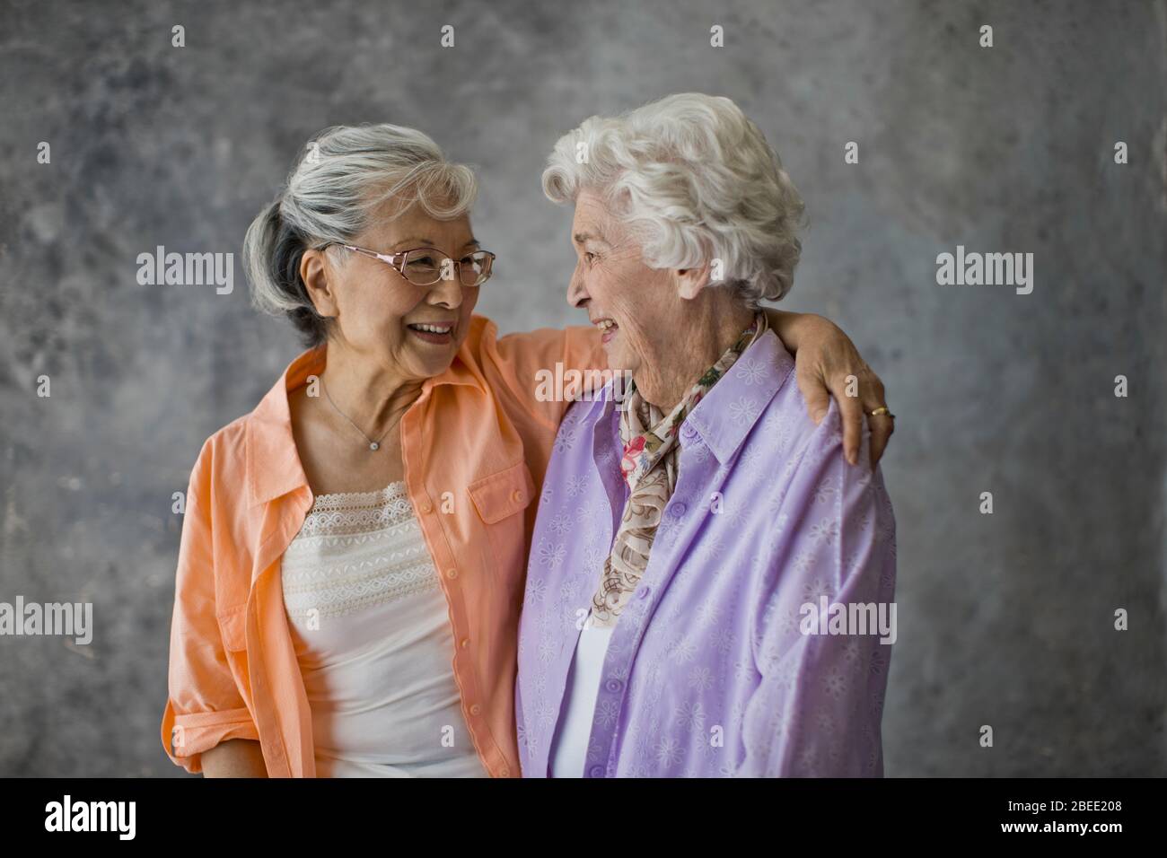 Portrait of two smiling senior women Stock Photo - Alamy
