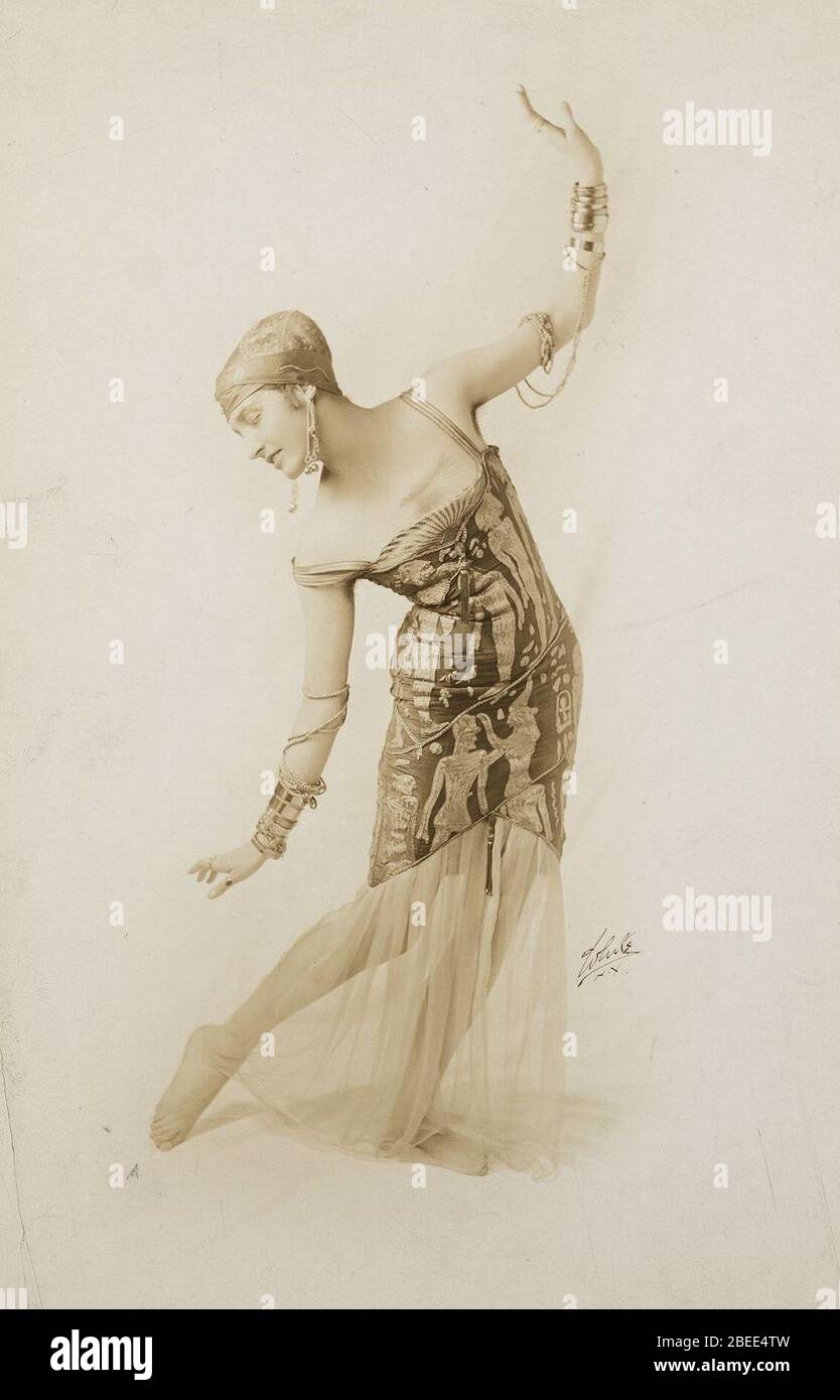 Flore revalles hi-res stock photography and images - Alamy