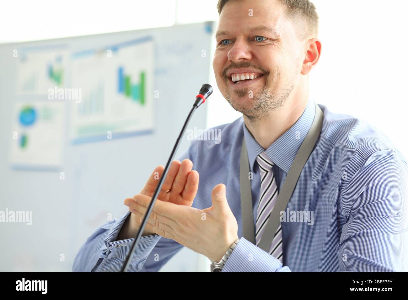 Man clapping hands Stock Photo - Alamy