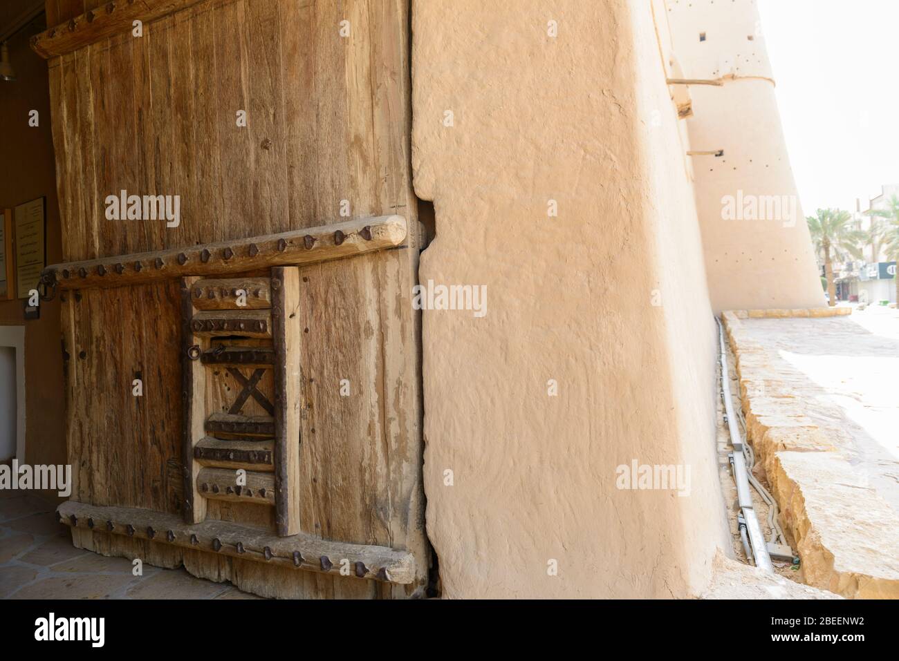 Gate opening to the castle hi-res stock photography and images - Alamy
