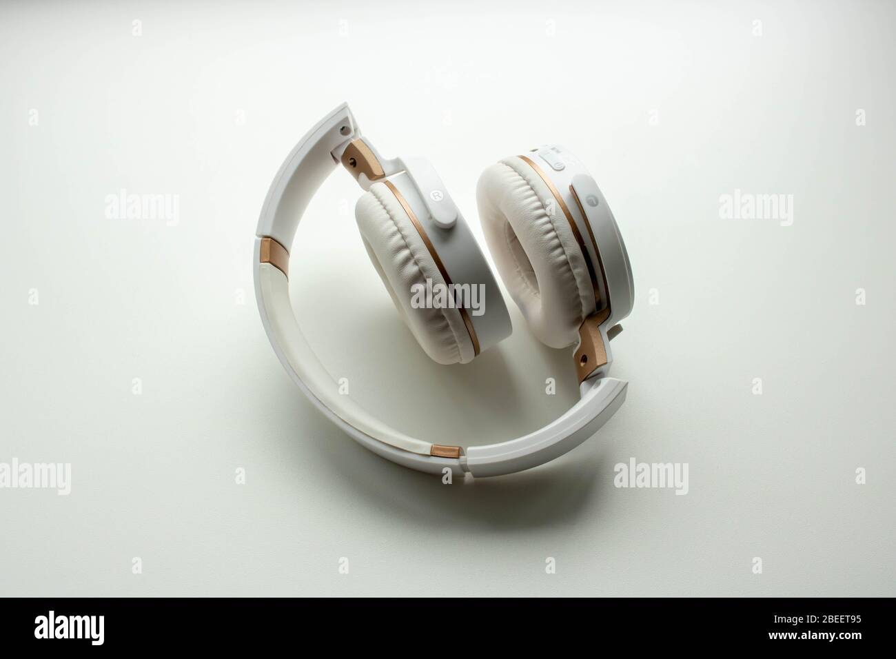 Headphones isolated. White wireless headphones. Front view photo ...