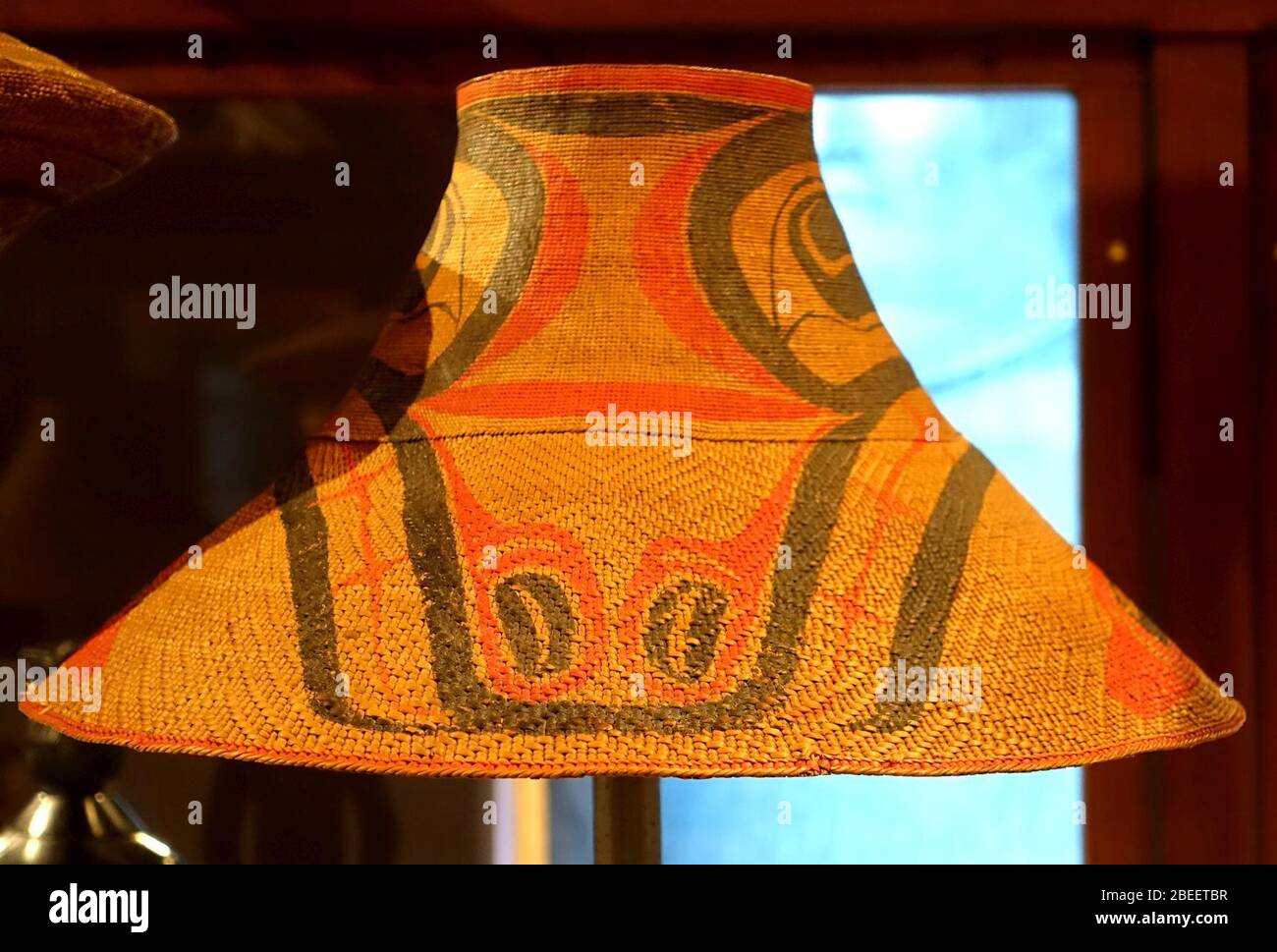 Hat, Haida or Tlingit, spruce root - Native American Stock Photo - Alamy