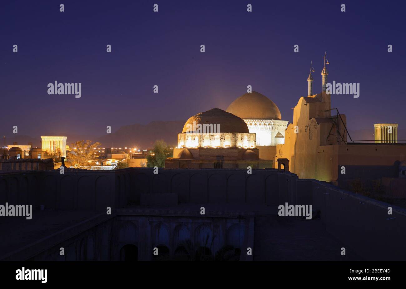 View of rooftops with windcatchers, windtowers (badgirs) and Jameh ...