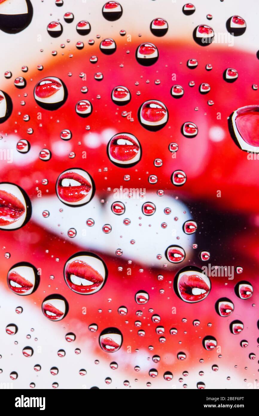 Splashing lips hi-res stock photography and images - Alamy
