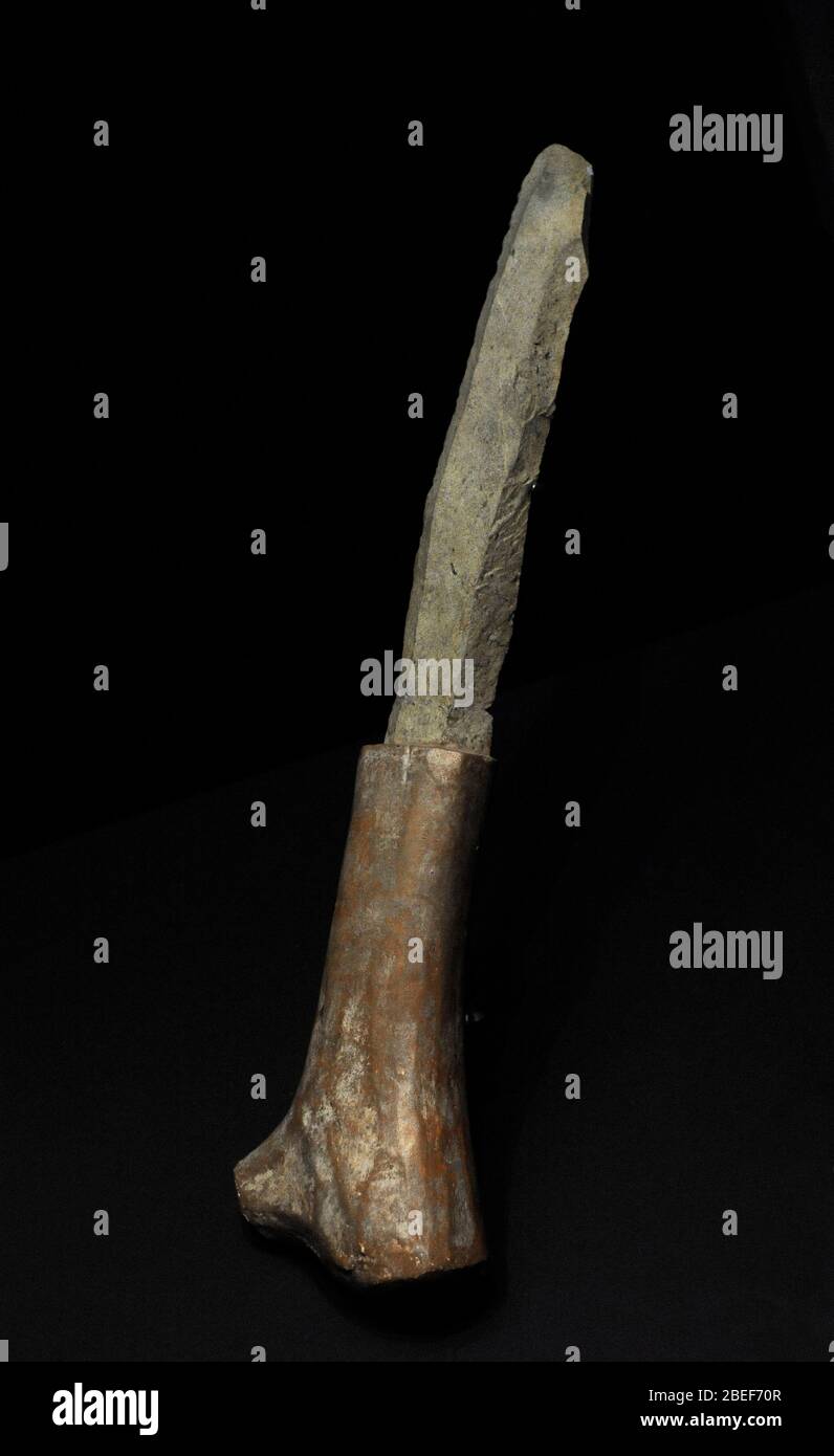 Prehistoric flint knife hi-res stock photography and images - Alamy
