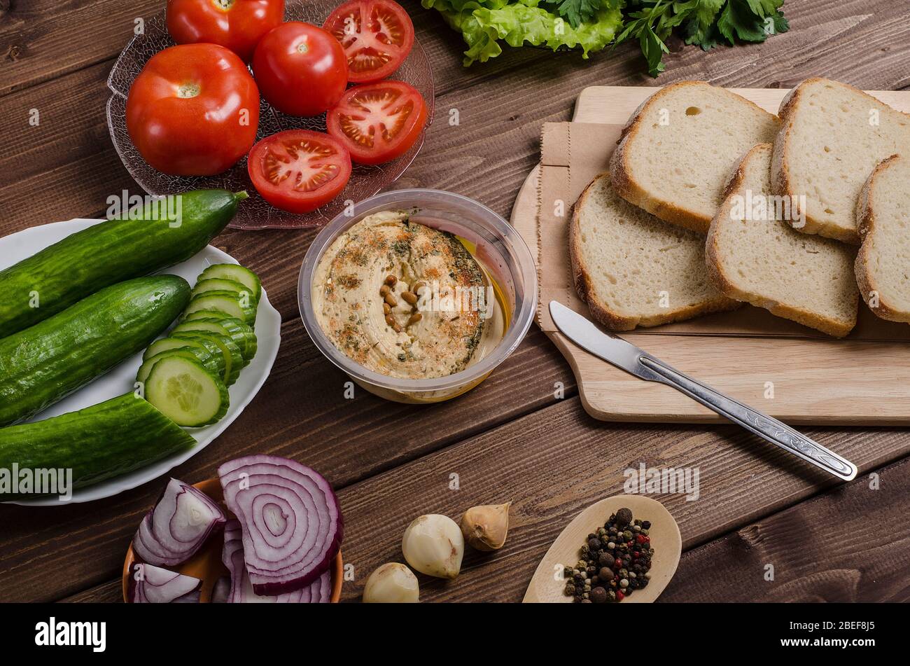 Hummus veggie sandwich hi-res stock photography and images - Alamy