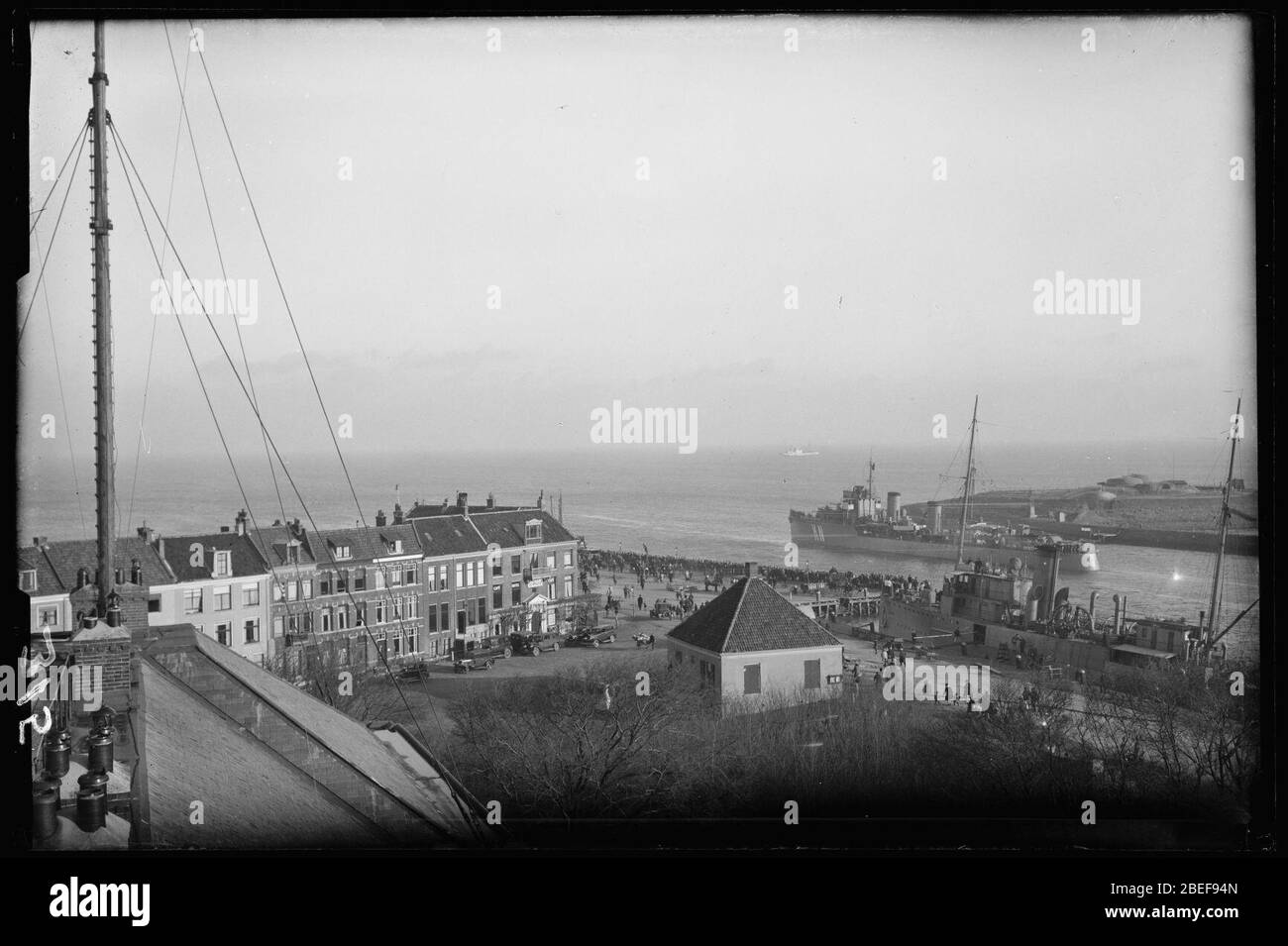 Haven van Den Helder Stock Photo - Alamy