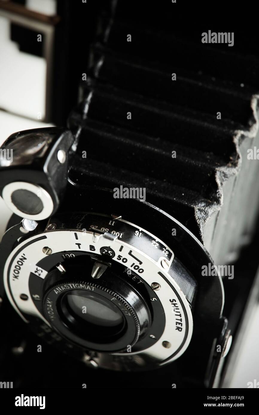 Vintage Kodak 620 Junior folding camera with Kodon shutter and ...