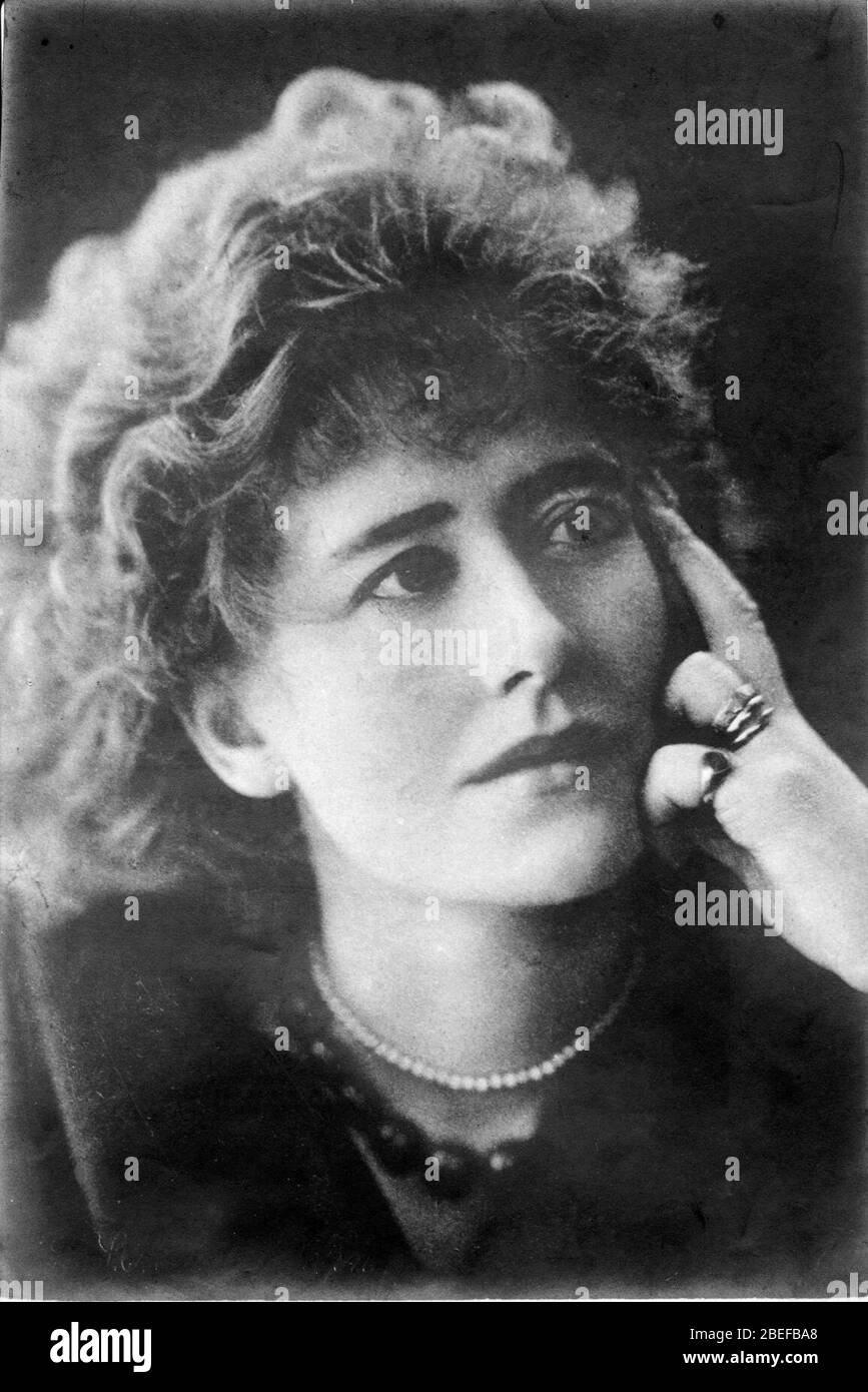 Hayman Seleg Mendelssohn, Ellen Terry 1886 Stock Photo - Alamy