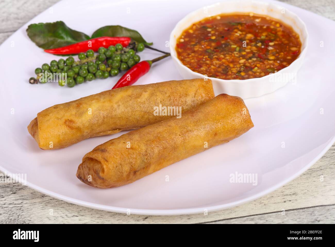 Deep fried spring roll with prawn and cabbage Stock Photo - Alamy