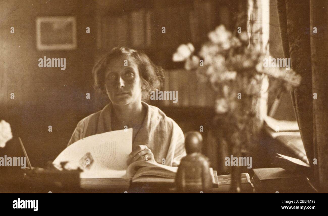Hedwig Weiss-Sonnenburg, German author, 1877-1955 02 Stock Photo - Alamy