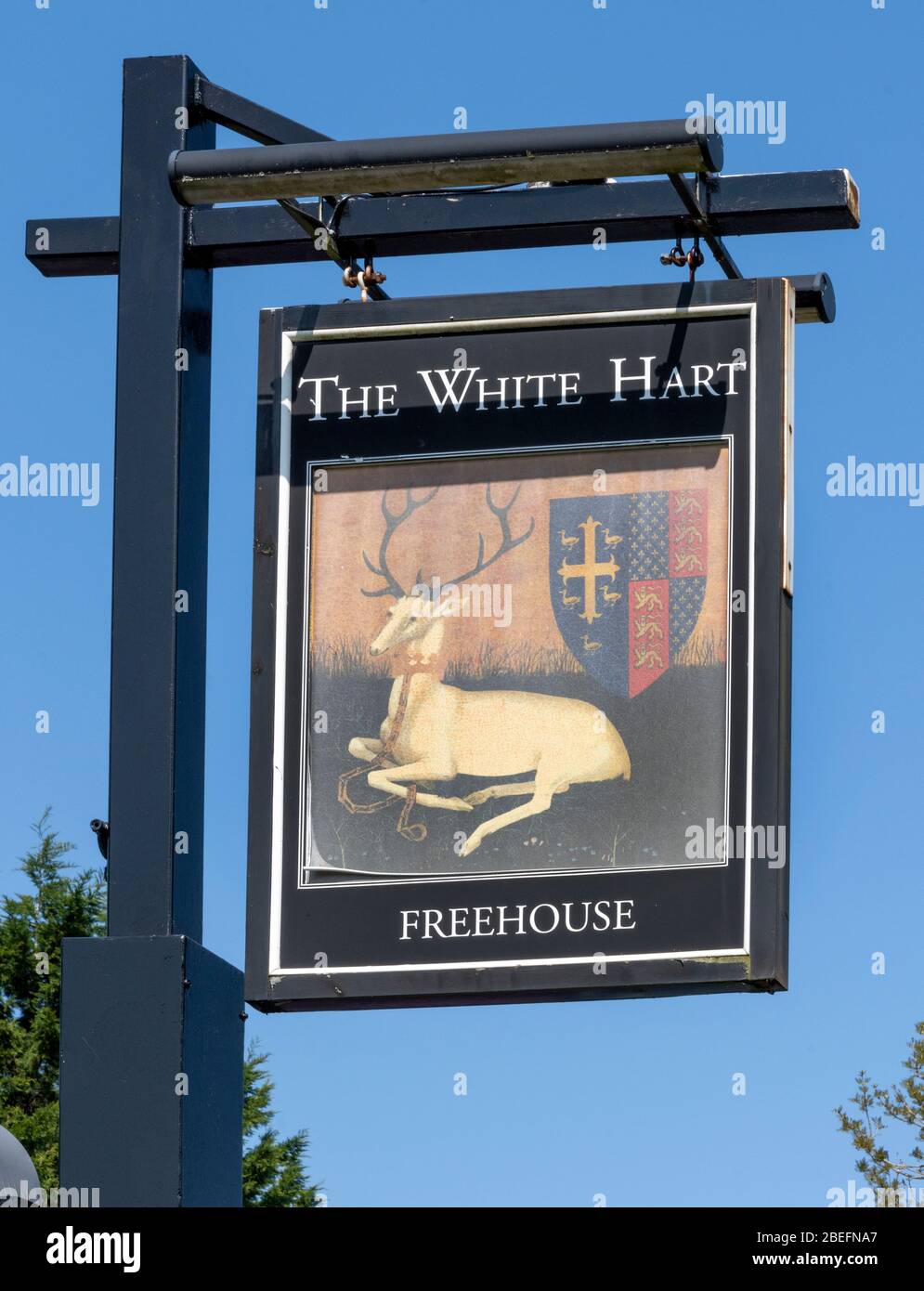 The white hart old pub sign hi-res stock photography and images - Alamy