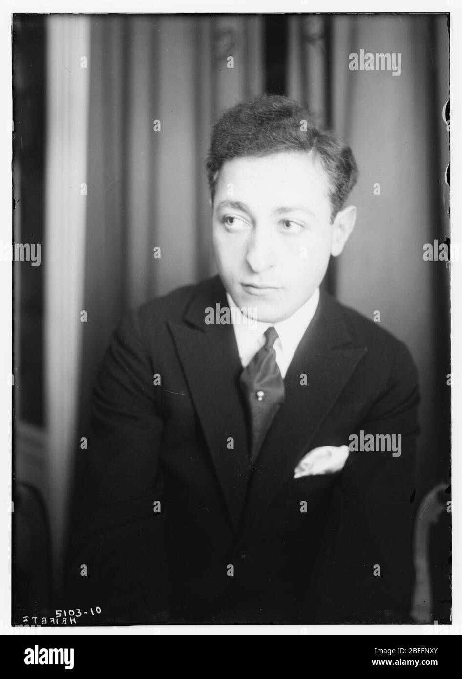 Heifetz Black and White Stock Photos & Images - Alamy