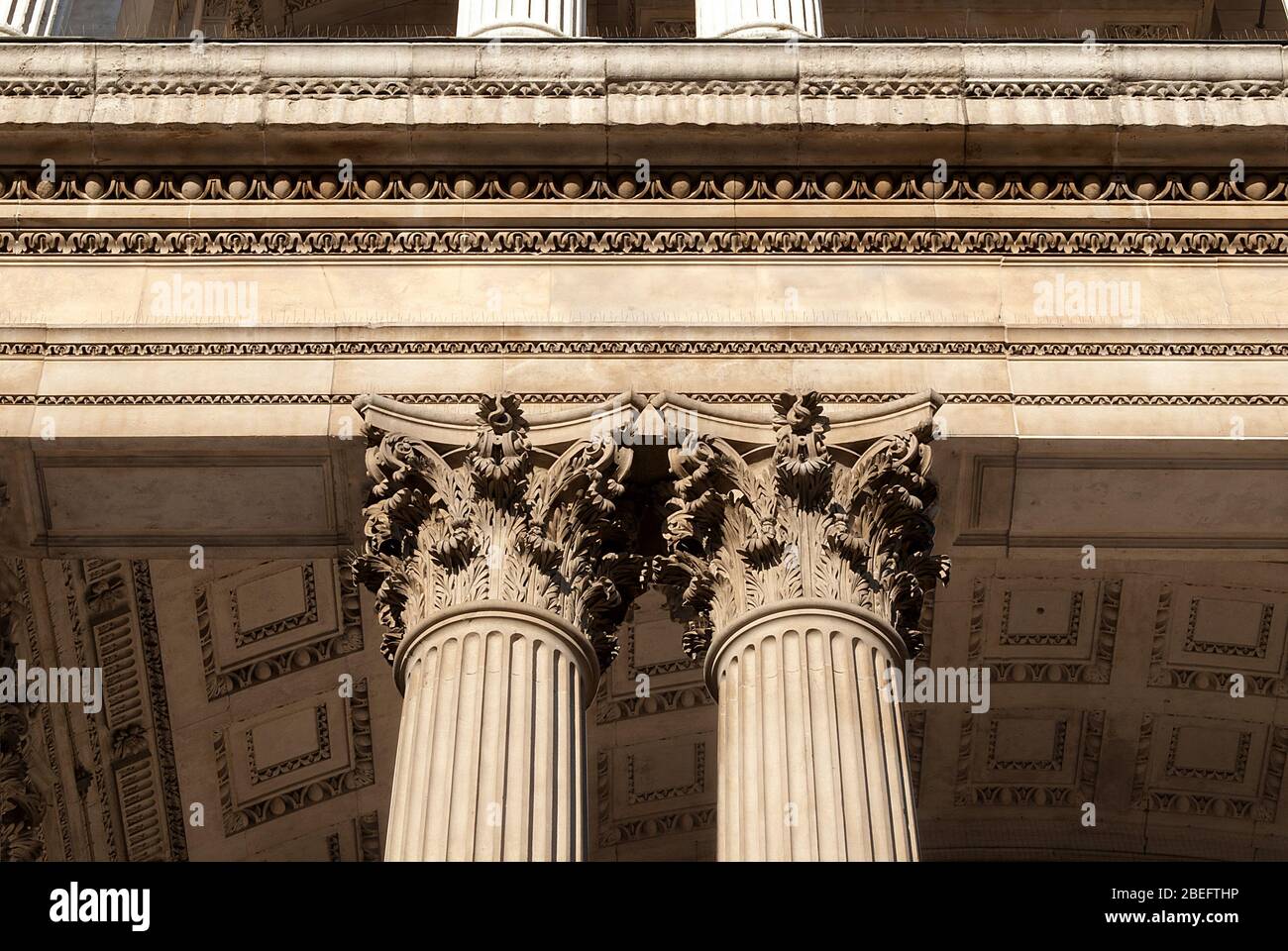 Corinthian column st pauls cathedral hi-res stock photography and ...