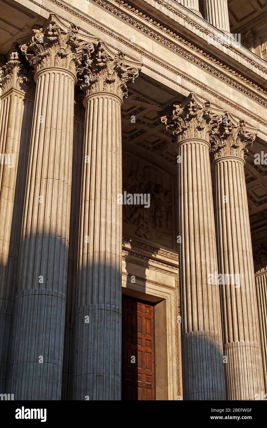 Corinthian column st paul hi-res stock photography and images - Alamy