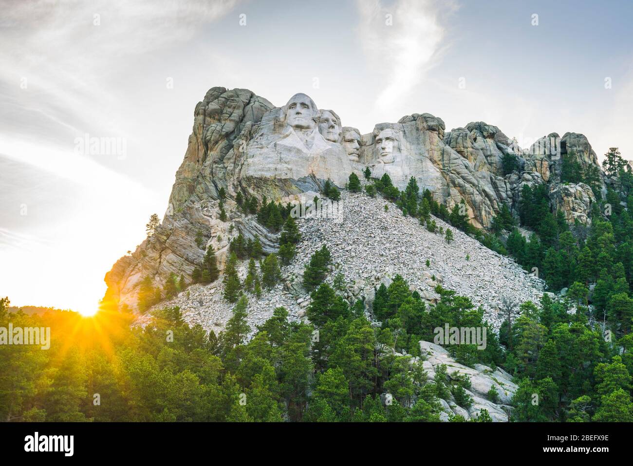 Sunset mount rushmore hi-res stock photography and images - Alamy