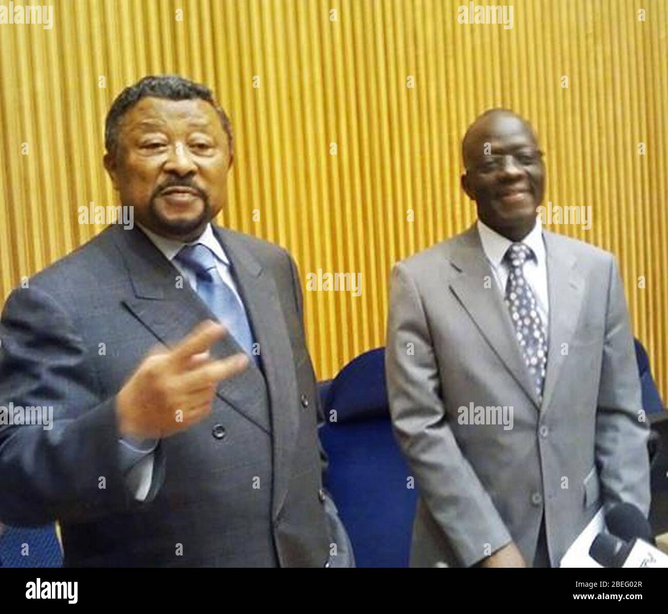 Press ping hi-res stock photography and images - Alamy