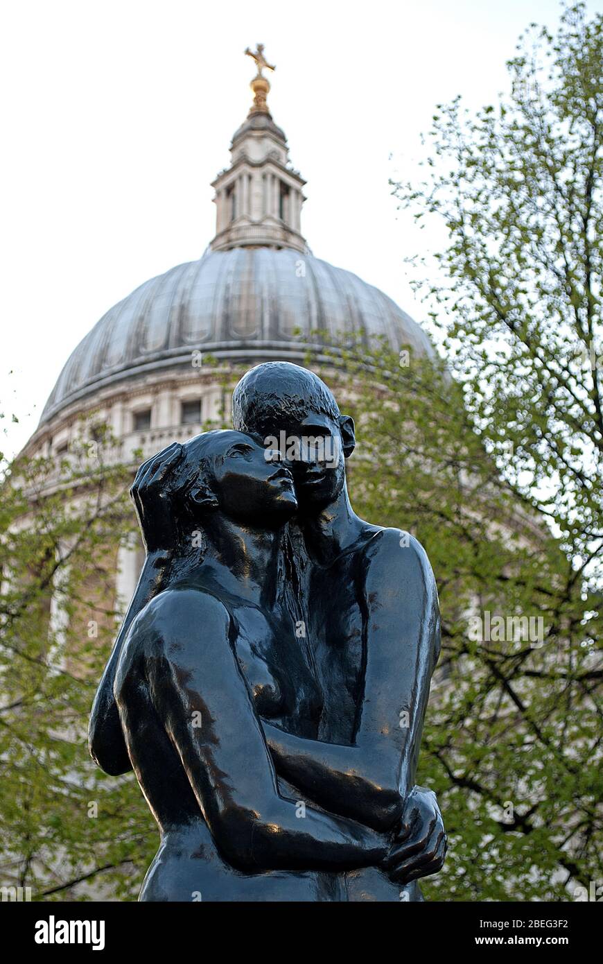 Sir christopher wren statue hi-res stock photography and images - Alamy