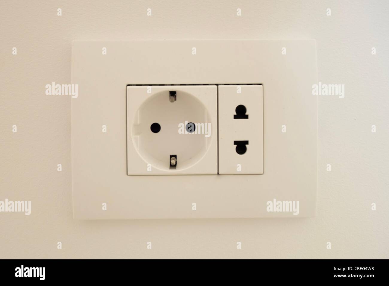 Power connection to a house hi-res stock photography and images - Alamy