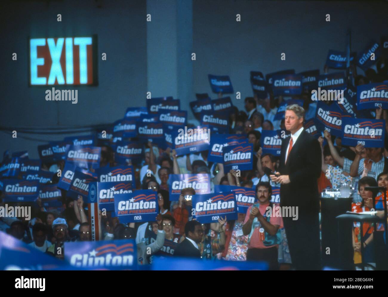 Bill clinton 1992 hi-res stock photography and images - Alamy