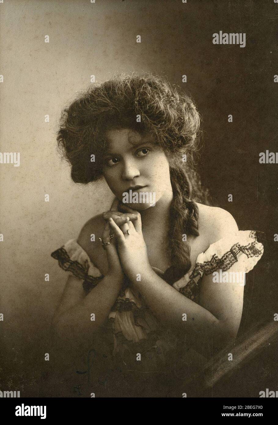 Helen Wright, stage actress Stock Photo - Alamy