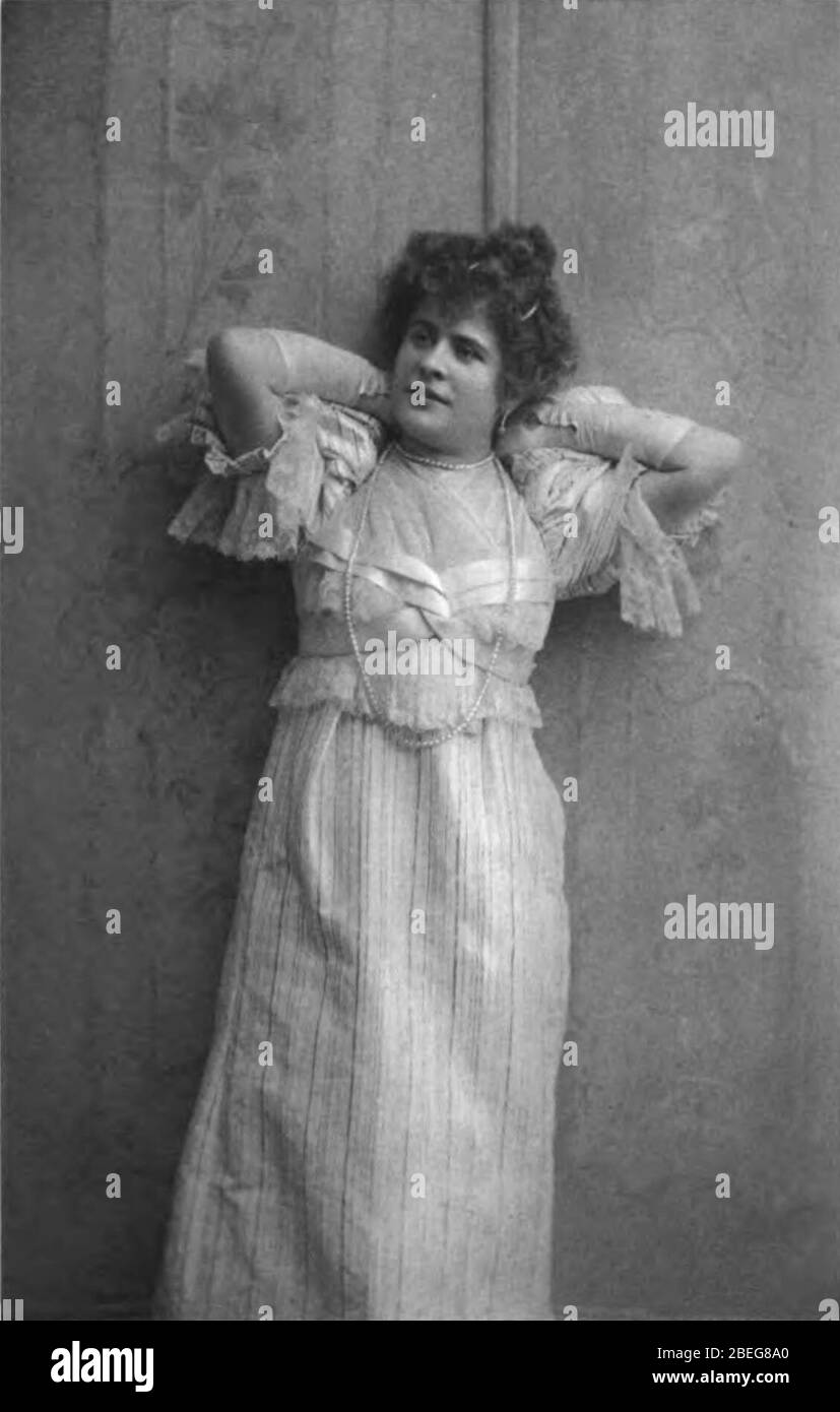 Atelier adele hi-res stock photography and images - Alamy