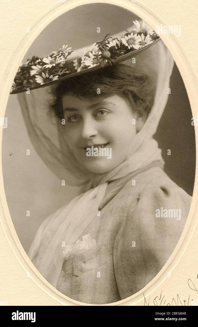 Helene Lackaye, stage actress Stock Photo - Alamy