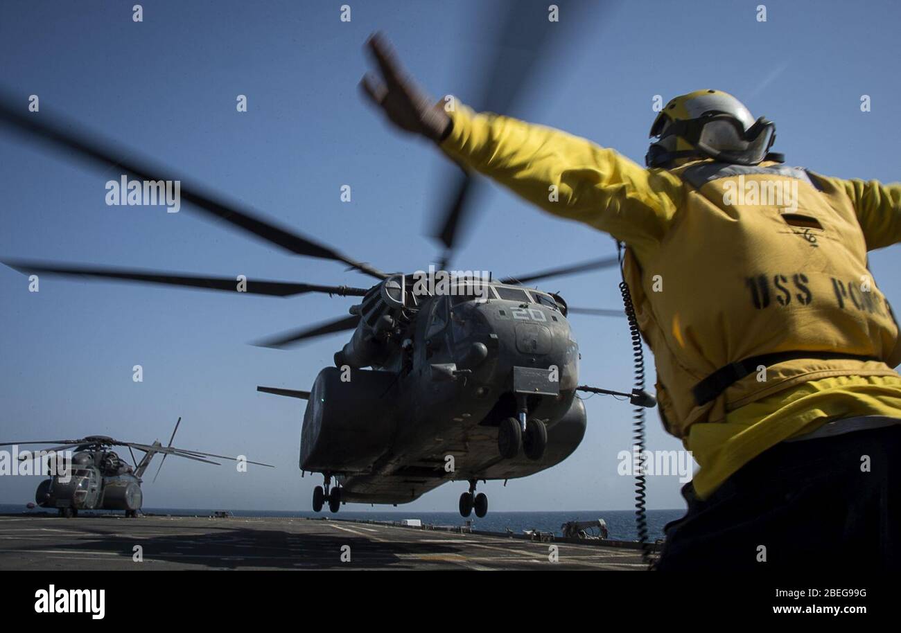 Helicopter Mine Countermeasures Squadron (HM) 15 140624 Stock Photo - Alamy