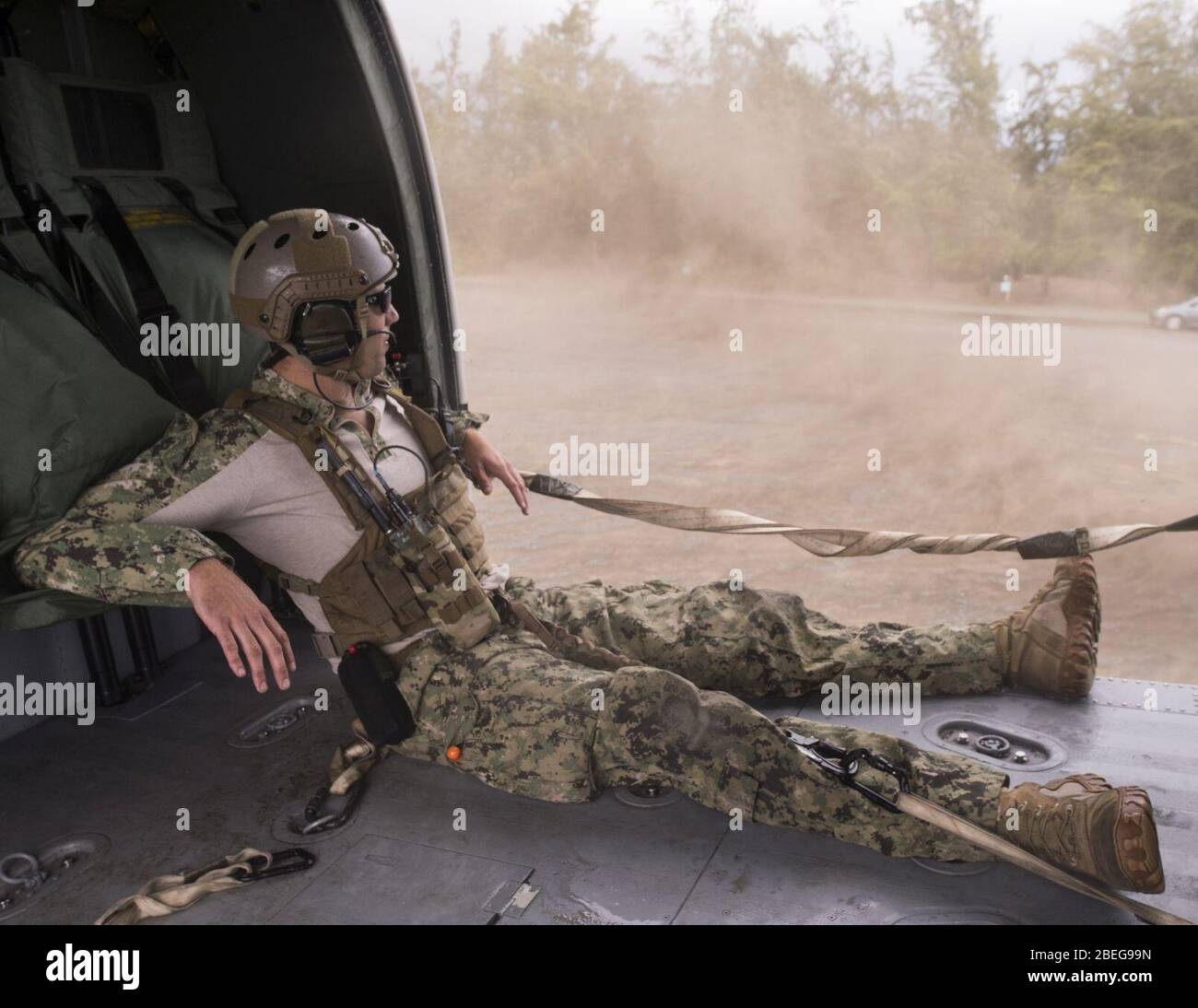 Helicopter insertion hi-res stock photography and images - Alamy