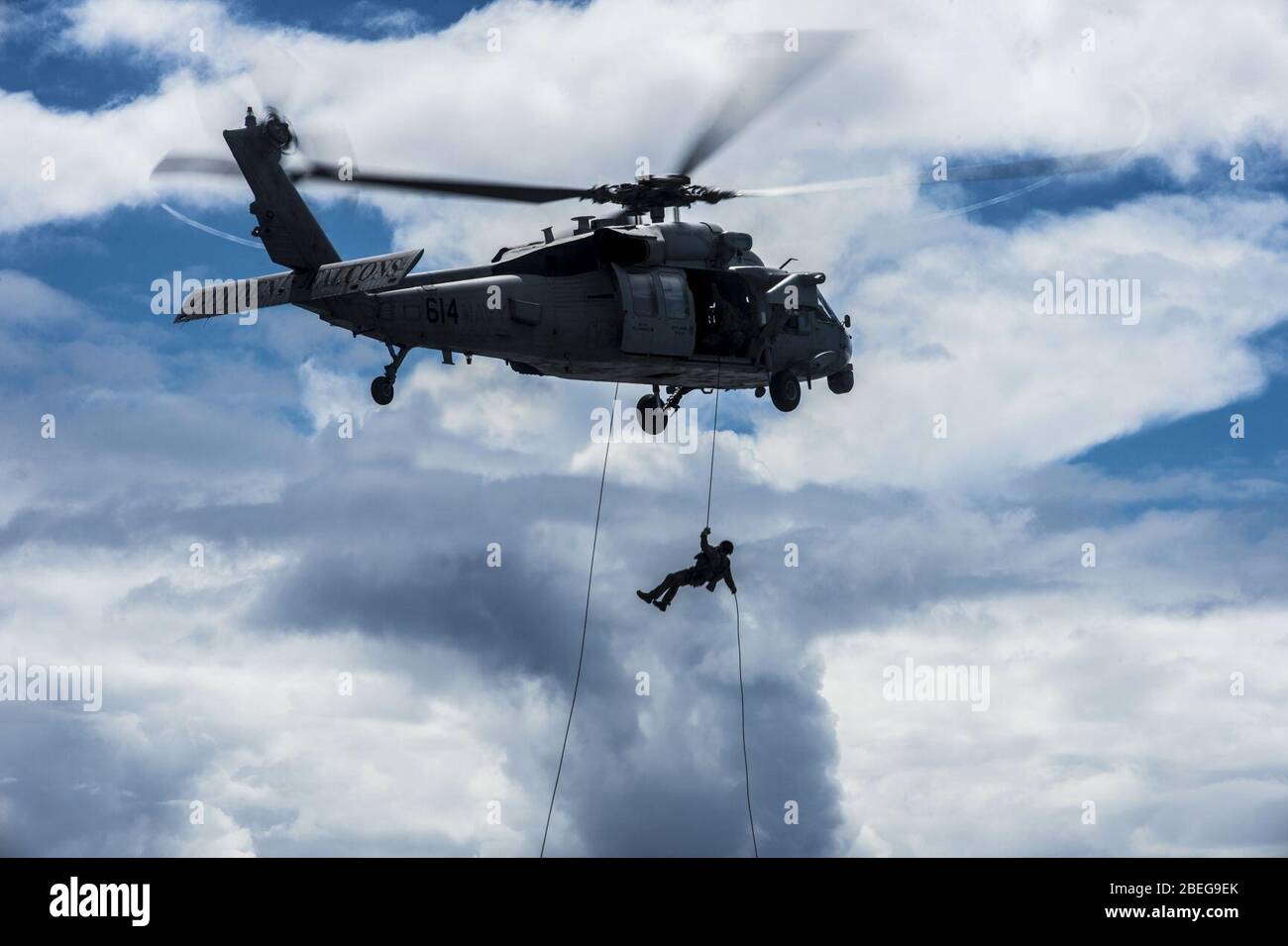 Helicopter rope suspension technique exercise 140904 Stock Photo - Alamy