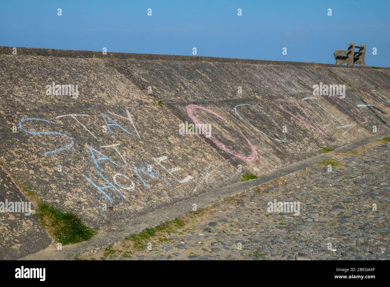 Sea defence wall at borth hi-res stock photography and images - Alamy