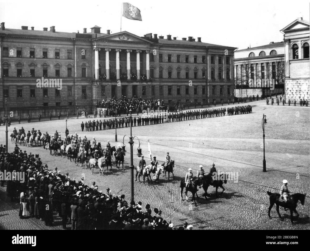 Victory parade 1918 hi-res stock photography and images - Alamy