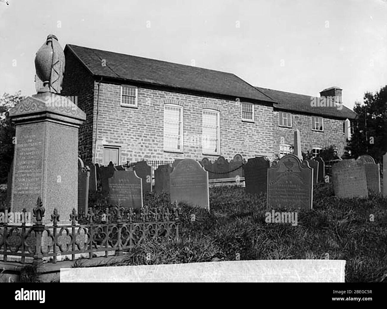 Hen Gapel (Cong) Llanbryn-mair Stock Photo - Alamy