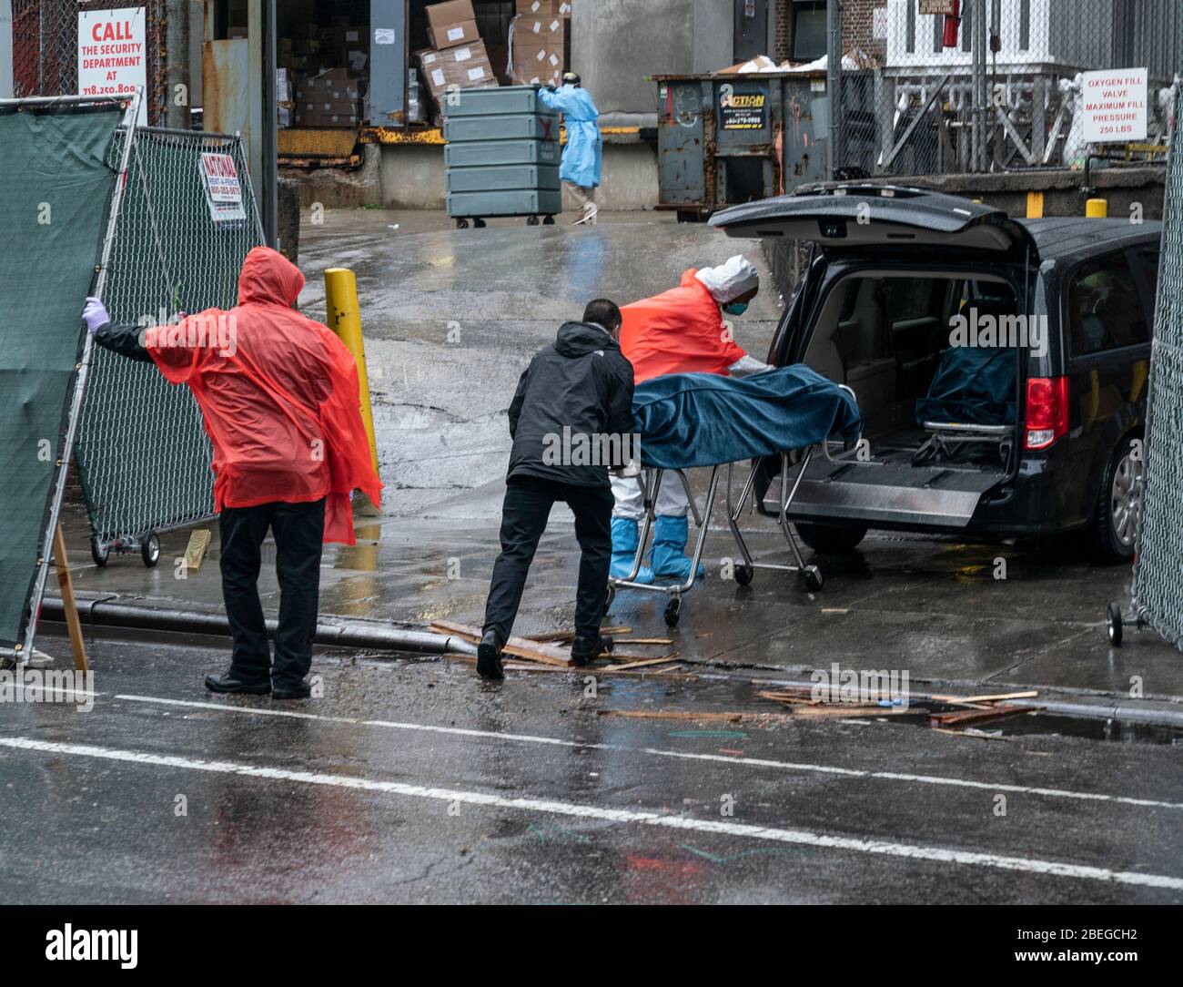 Dead bodies hospital hi-res stock photography and images - Alamy