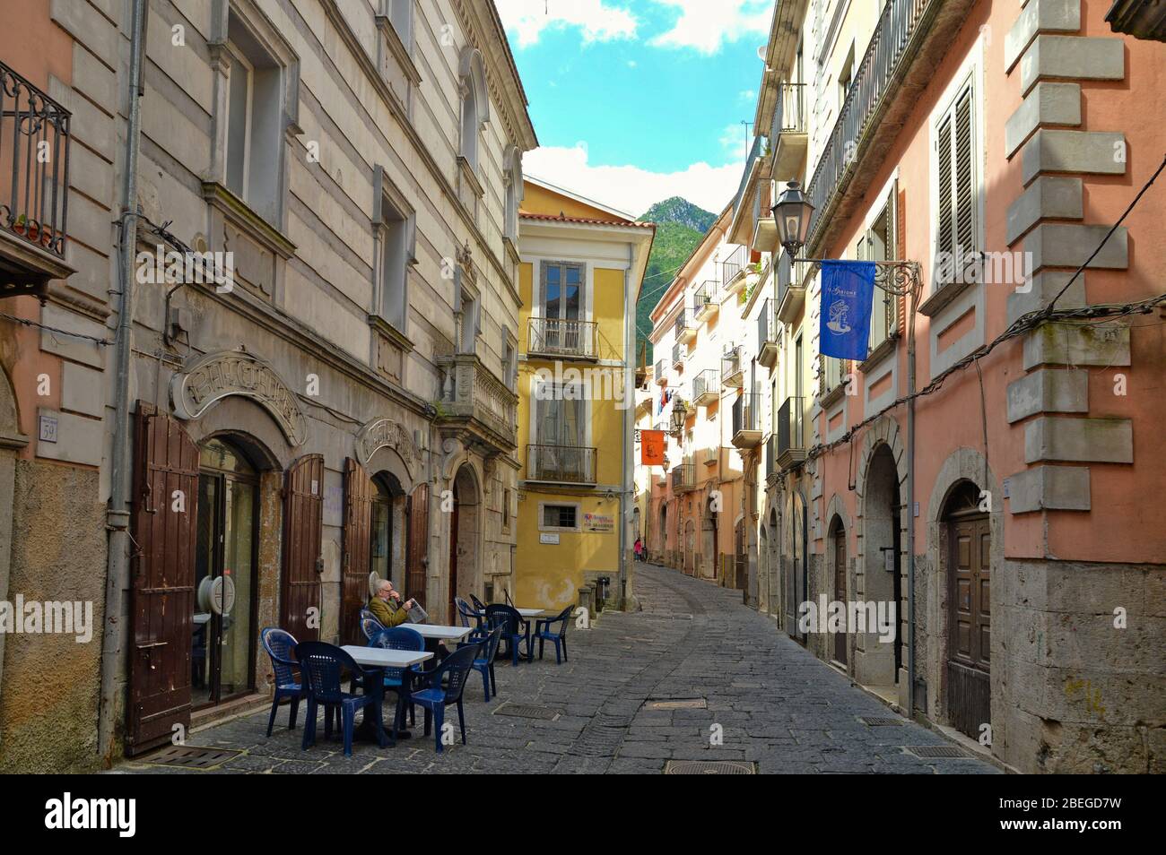 A town in the province of salerno hi-res stock photography and images ...