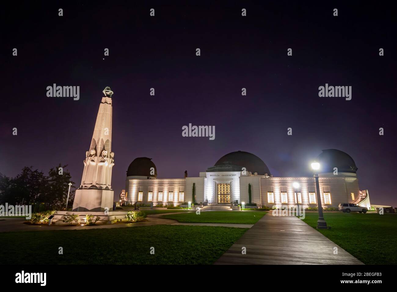 Night view of the Griffith Observatory at Los Angeles, California Stock ...
