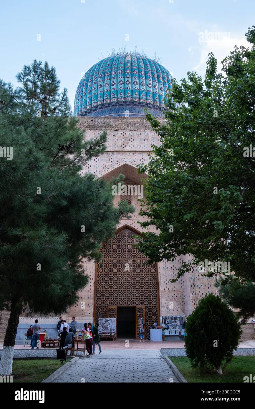 Bibi-Khanym Mosque, Samarkand, Uzbekistan Stock Photo - Alamy