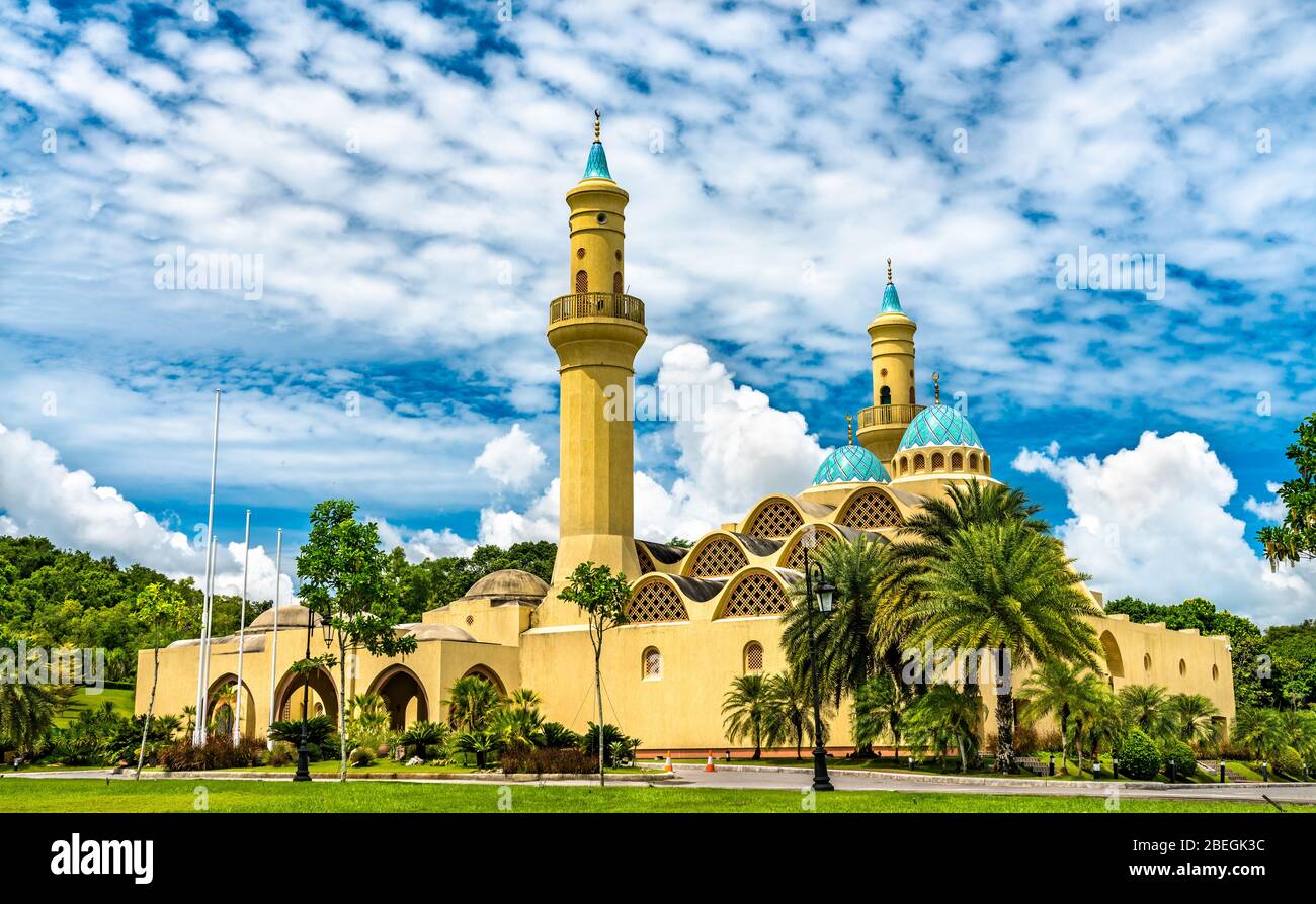 Ash-Shaliheen Mosque in Bandar Seri Begawan, Brunei Stock Photo - Alamy